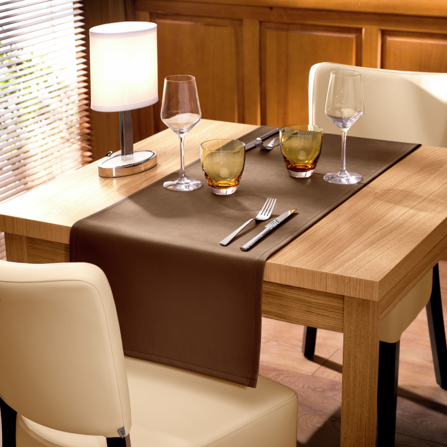 Table Karl square - Restatrade