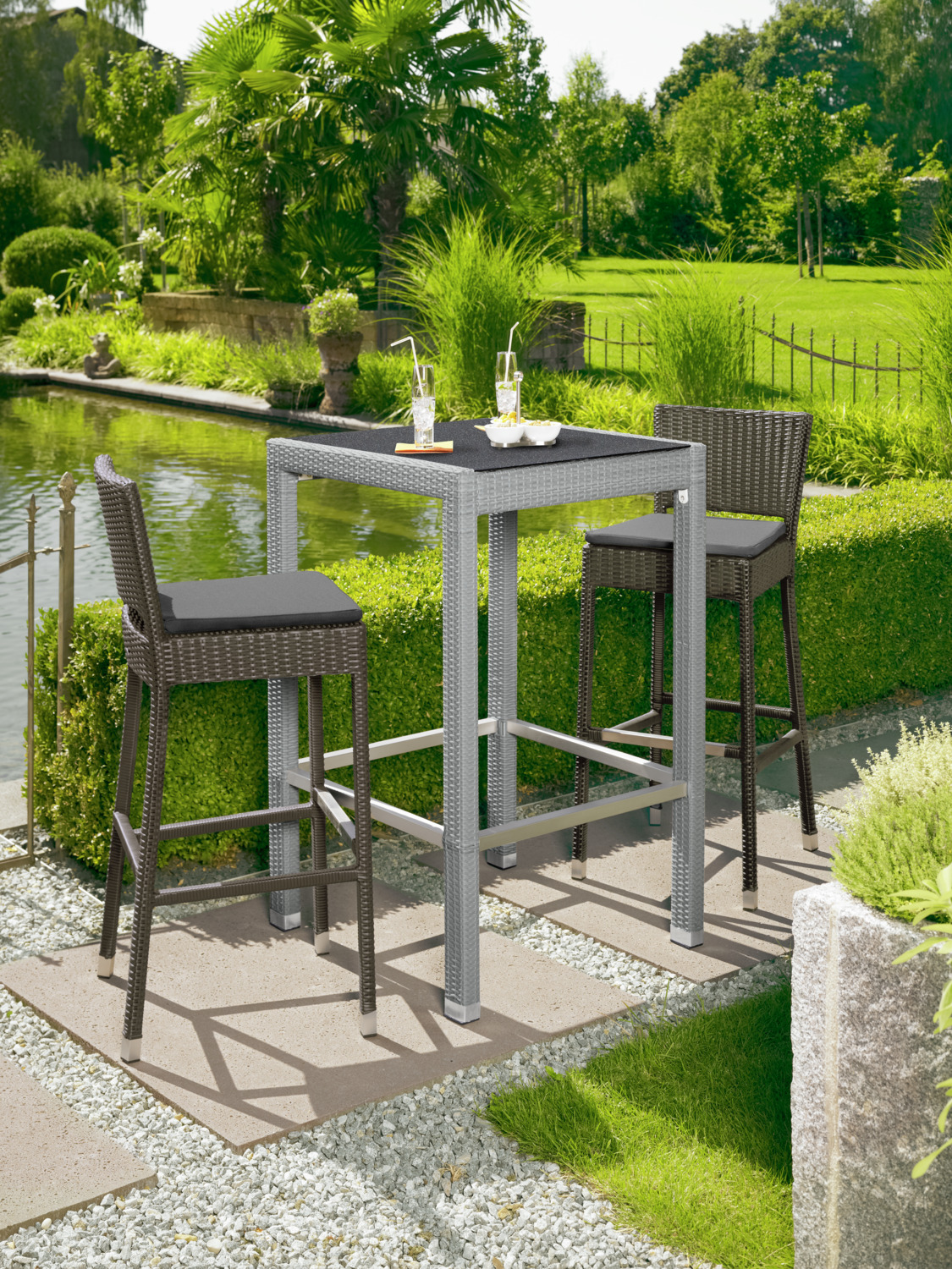 Glass table top Metropolitan Bar table - Restatrade