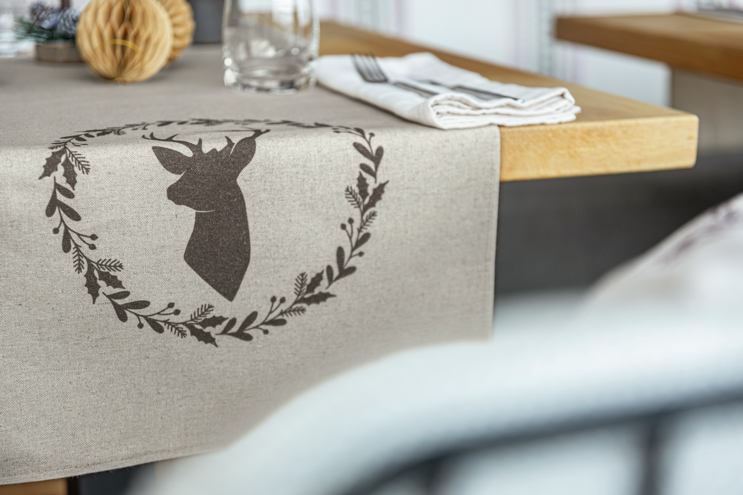 Table runner Kaprun - Restatrade